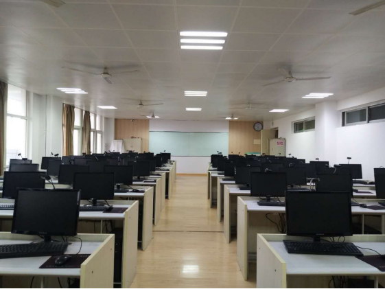 财税审一体化模拟实训室-会计与金融学院